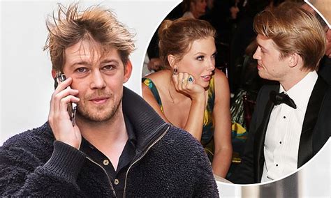 Ok “ტეილორ სვიფტთან დაშორების შემდეგ საშინელ მდგომარეობაშია” ჯო