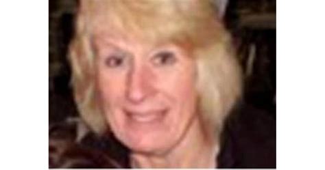 47 годишна учителка правила стриптийз на гимназист