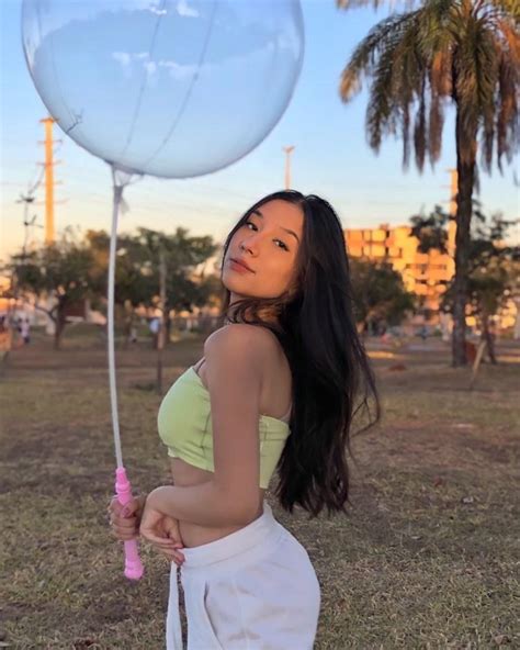 Caroline Lopes Lifestyle Em Bras Lia Influence