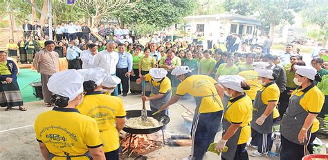 စီးပွားရေးနှင့် ကူးသန်းရောင်းဝယ်ရေးဝန်ကြီးဌာန၏ ၁ ကြိမ်မြောက် မြန်မာ့ရိုးရာထမနဲထိုးပြိုင်ပွဲကျင