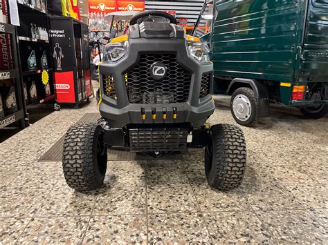 Åkgräsklippare Cub Cadet Lt2 Blinto Auktioner