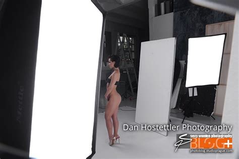 Glamour Lighting Tutorial Big Light On A White Seamless Background Model Mayhem Blog