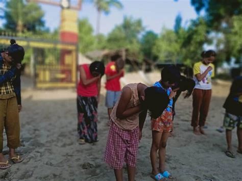 ကယ်တင်ရှင်မရှာ တို့ကျေးရွာ သပိတ် စစ်ကြောင်းက စစ်အာဏာရှင် ဆန့်ကျင်ရေး ဆန္ဒပြ Khit Thit Media