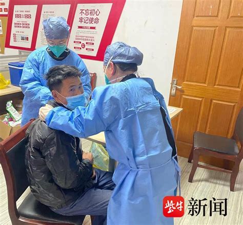 张家港市乐余镇红联村党总支为老年人群体开展疫苗“接种专场”工作身体状况免疫