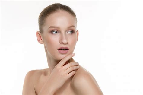 Visage De Belle Fille Une Peau Parfaite Photo Gratuite