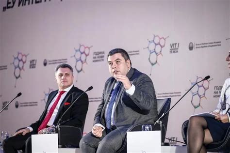 Маричиќ ЕУ го препознава ентузијазмот за преговорите во нашите институции важно е да го