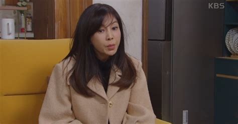 사랑의 꽈배기 황신혜 심혜진에 내 아들 아빠는 네 남편 윤다훈그러려니 넘어가 Tv캡처