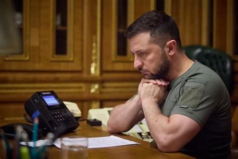 США И БРИТАНИЯ НАШЛИ ЗАМЕНУ ЗЕЛЕНСКОМУ УЗНАЛА СВР Представители США и Британии недавно