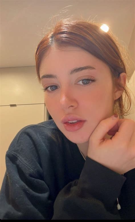 Tilburg Cutie R Chrissycostanza