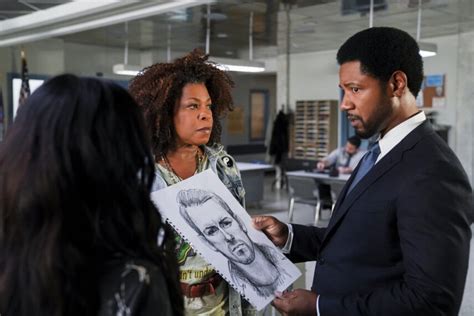 The Equalizer Boss On The New Team Robyn And Dantes Slow Burn And New Cia Spook