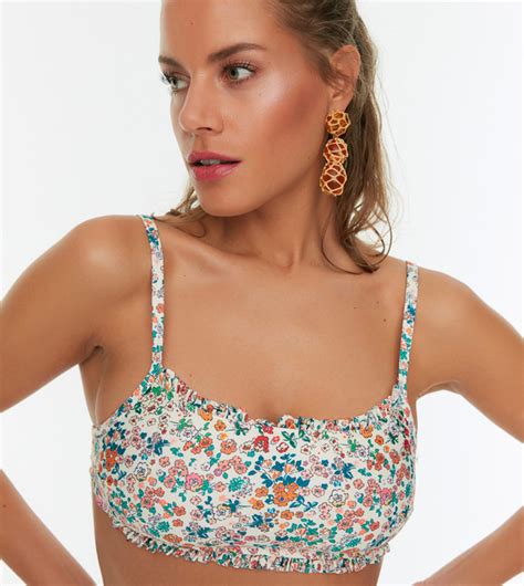 Buy Trendyol Floral Print Bandeau Bikini Top In Multiple Colors 6thstreet Qatar