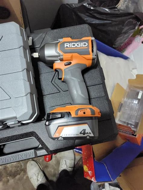Ridgid Battery Doesnt Fully Go In Is There Something Im Doing Wrong