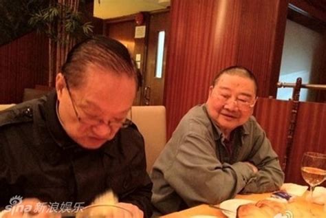 武侠小说泰斗金庸先生逝世 生平履历盘点手机新浪网