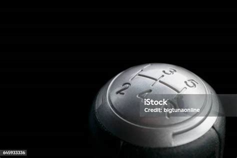 기어 레버 수동 변속기 자동차 인테리어의 추상적인 보기 가죽에 대한 스톡 사진 및 기타 이미지 가죽 개념 검은색 Istock