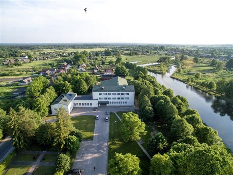 Ilūkstes Kultūras Un Mākslas Centrs Ilukste