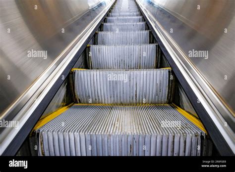 Escalator Step