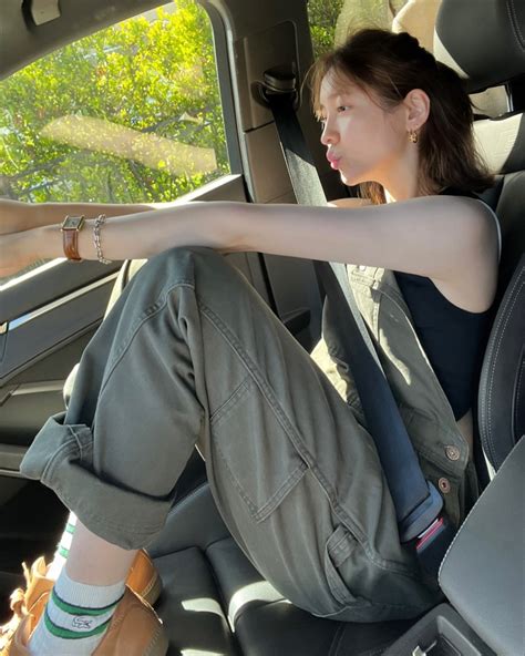 Ji Hyun Parks Feet