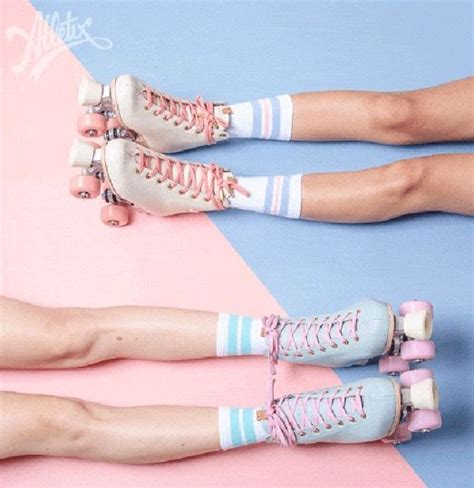 5 Hot Sexy Lindsey Erstad Bikini Pics