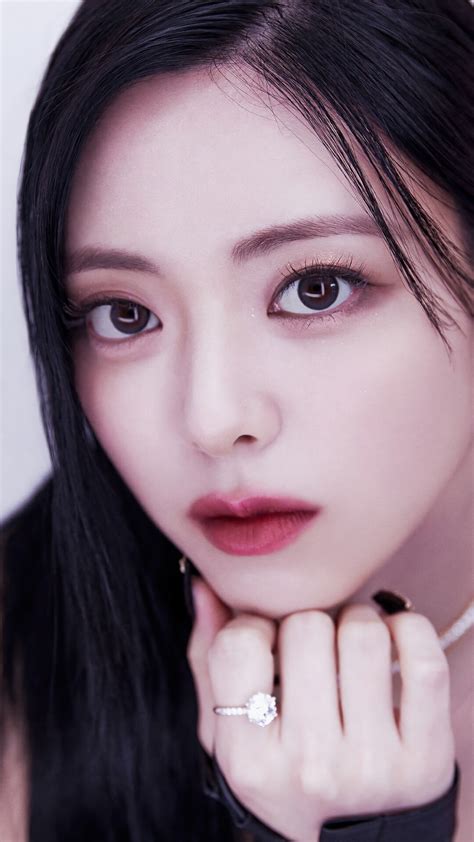 Yuna Itzy Kill My Doubt 4k Hd Wallpaper Rare Gallery