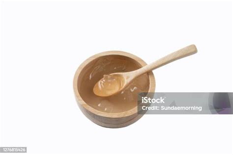 흰색 배경에 알로에 베라와 젤을 슬라이스 건강 관리 개념 복사 공간 클리핑 마스크 건강관리와 의술에 대한 스톡 사진 및 기타 이미지 건강관리와 의술 건강한 생활방식