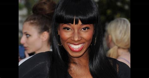 Jamelia sur le tapis rouge du film Sex and the City 2 à Londres le 27 mai 2010 Purepeople