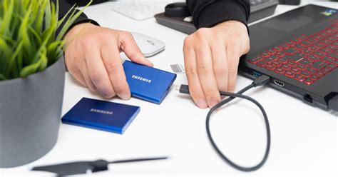 WindowsSSD HDDの型番とドライブ名を確認する方法
