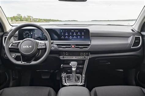 Kia Seltos Facelift Price New Features Panoramic Sunroof Dual Zone