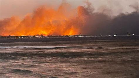 海中で5時間、彼女はこうしてハワイ・マウイ島の山火事を生き延びた 「死にいちばん近かった」 クーリエ・ジャポン