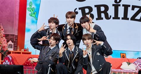 라이즈 데뷔 100일 팬미팅 1분만 매진→성공적 개최