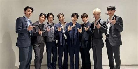 Exo Berhasil Puncaki Tangga Lagu Itunes Global Dengan Lagu Hear Me Out