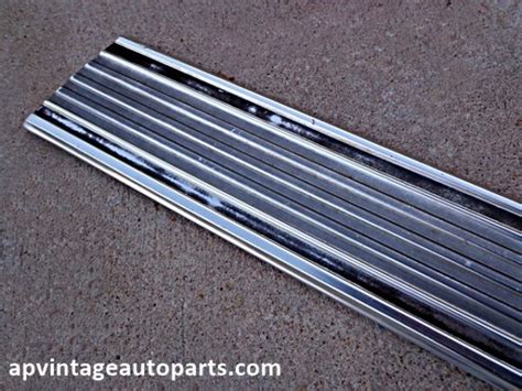 1973 Ford Gran Torino Rh Door Molding Trim Ap Vintage And Classic Auto