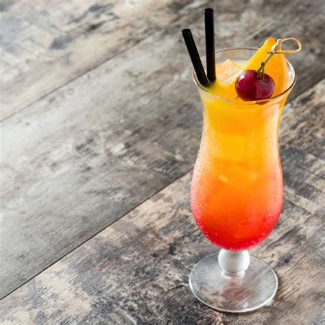 Bebidas Con Vodka 10 Combinaciones Irresistibles Wikiliquors