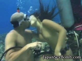 Wtf Sex While Diving Hotntubes Com