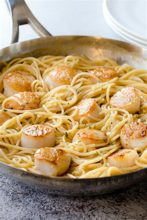 Creamy White Wine Scallops Pasta Busy Cooks