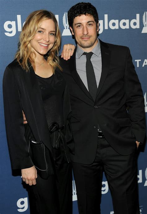 Jenny Mollen Shares A Postpartum Selfie 5 Months After Giving Birth