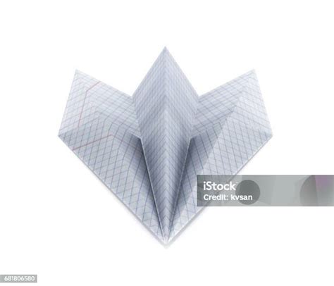 3d 흰색 배경의 정면에 고립 된 그래프 용지로 만든 종이 비행기 3차원 형태에 대한 스톡 사진 및 기타 이미지 3차원 형태