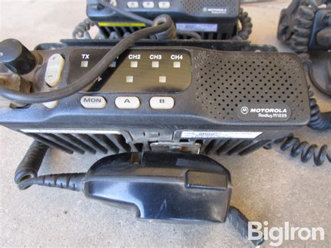Motorola M1225 Fm Business Band Radios Agriculture Bigiron