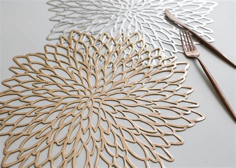 메탈릭 논슬립 인테리어 Pvc 테이블 식탁 매트 방수 플레이스 북유럽 바닥 깔개 러너 레이스