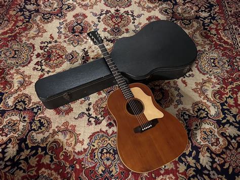 激レア 1969年製 Gibson J 45 Red Adj Original ギブソン アコースティック 当時物 ヴィンテージ レアカラー J 50 Sj 200 B 25 Lg 2 激レア 1969年製 Gibson J 45 Red Adj Original ギブソン アコースティック 当時物 ヴィンテージ レアカラー J 50 Sj 200 B 25 Lg 2