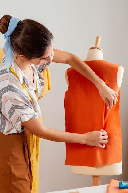 Free Photo Close Up Woman Making Clothes