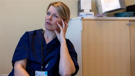 Én Av Fem Kvinner Har Blitt Voldtatt «ruth Ble Voldtatt Som Barn Og I