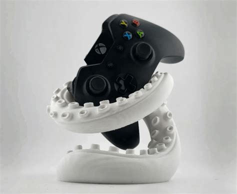 پایه نگهدارنده دسته بازی Xbox Ps4ps5 طرح شاخک اختاپوس پرینت سه بعدی