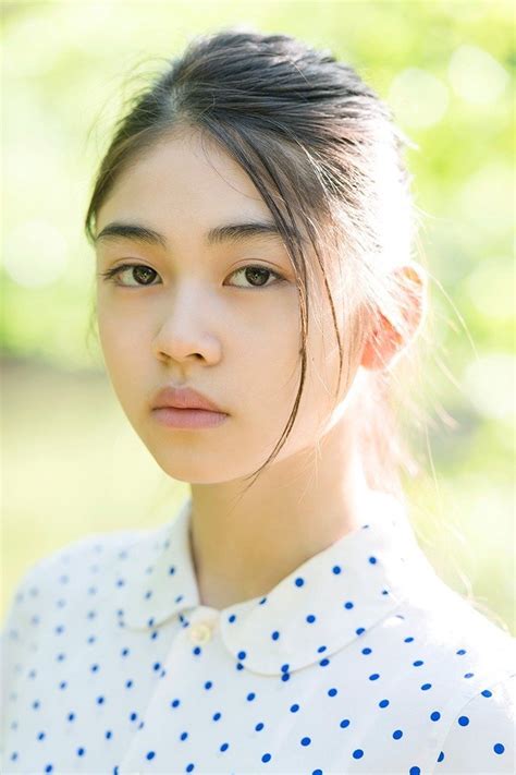 美少女と新緑滝澤エリカ少女記録編集長運営人