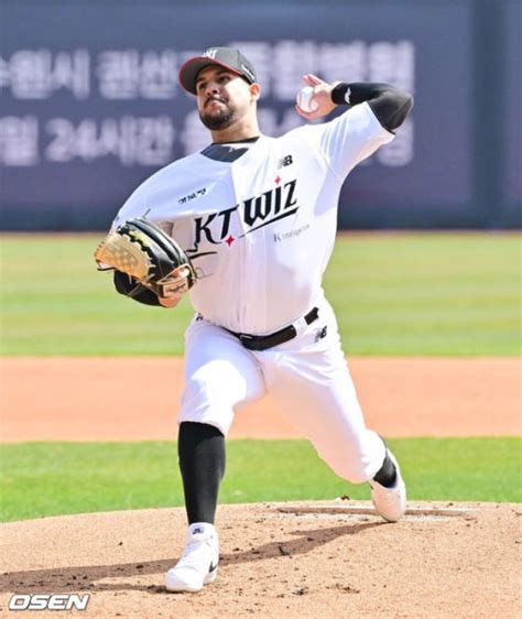 이 맛에 질렀다 심우준 결승타 한화 개막전 4연패 흑역사 50억 Fa가 끝냈다 Kt에 4 3 역전승 [수원 현장리뷰]