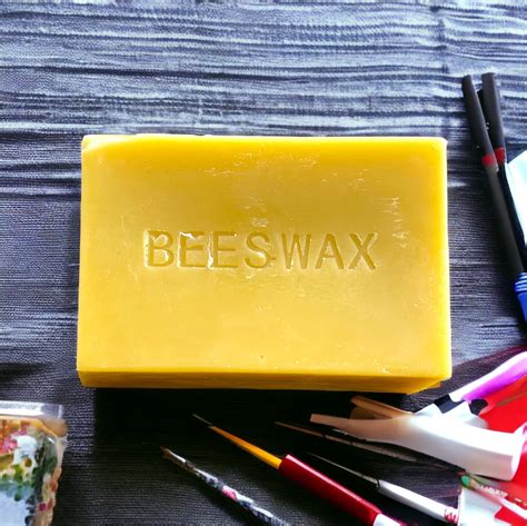 Pure Bees Wax 500g Clarke Honey