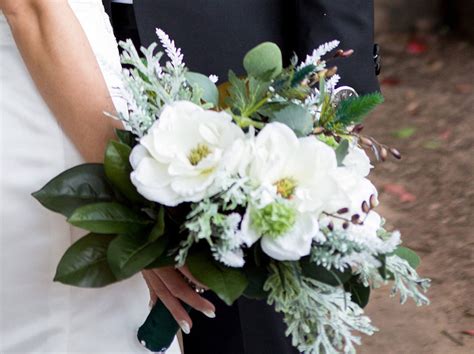 Magnolia Bouquet Wedding