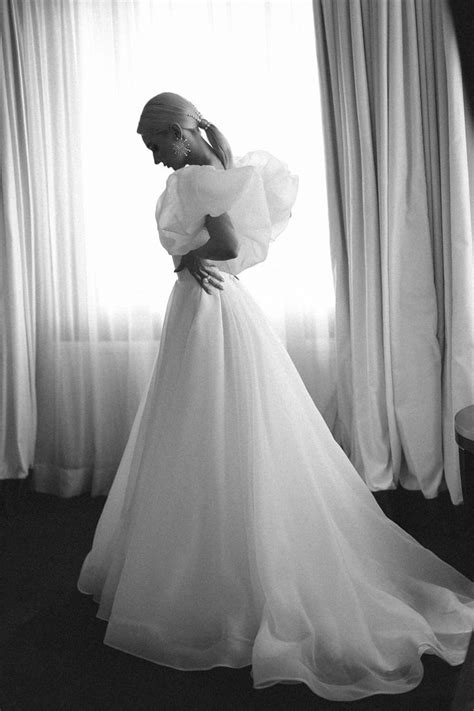 Свадебное платье из органзы Вайс Свадебное платье из органзы Платье