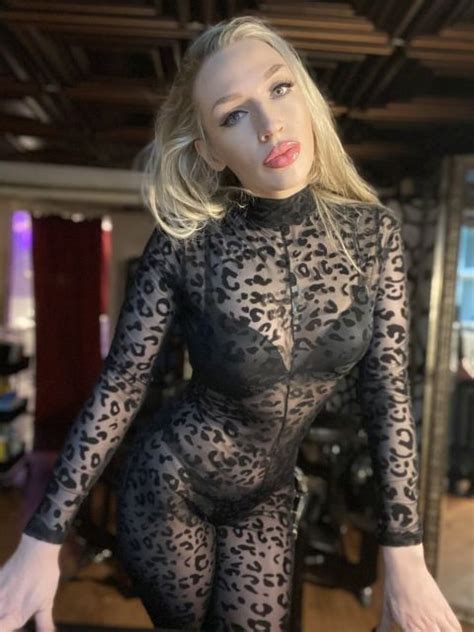 Ruby Enraylls Boobpedia Encyclopedia Of Big Boobs