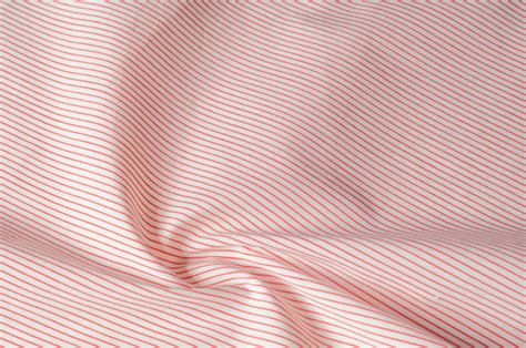 질감 배경 패턴입니다 천 면입니다 빨간 줄무늬에 백색입니다 추상 원활한 형상 가로 스트라이프 패턴 빨간색과 흰색 줄무늬가 거친에 대한 스톡 사진 및 기타 이미지 Istock