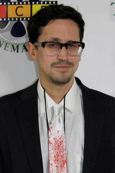 Jose Prendes About Entertainment Ie